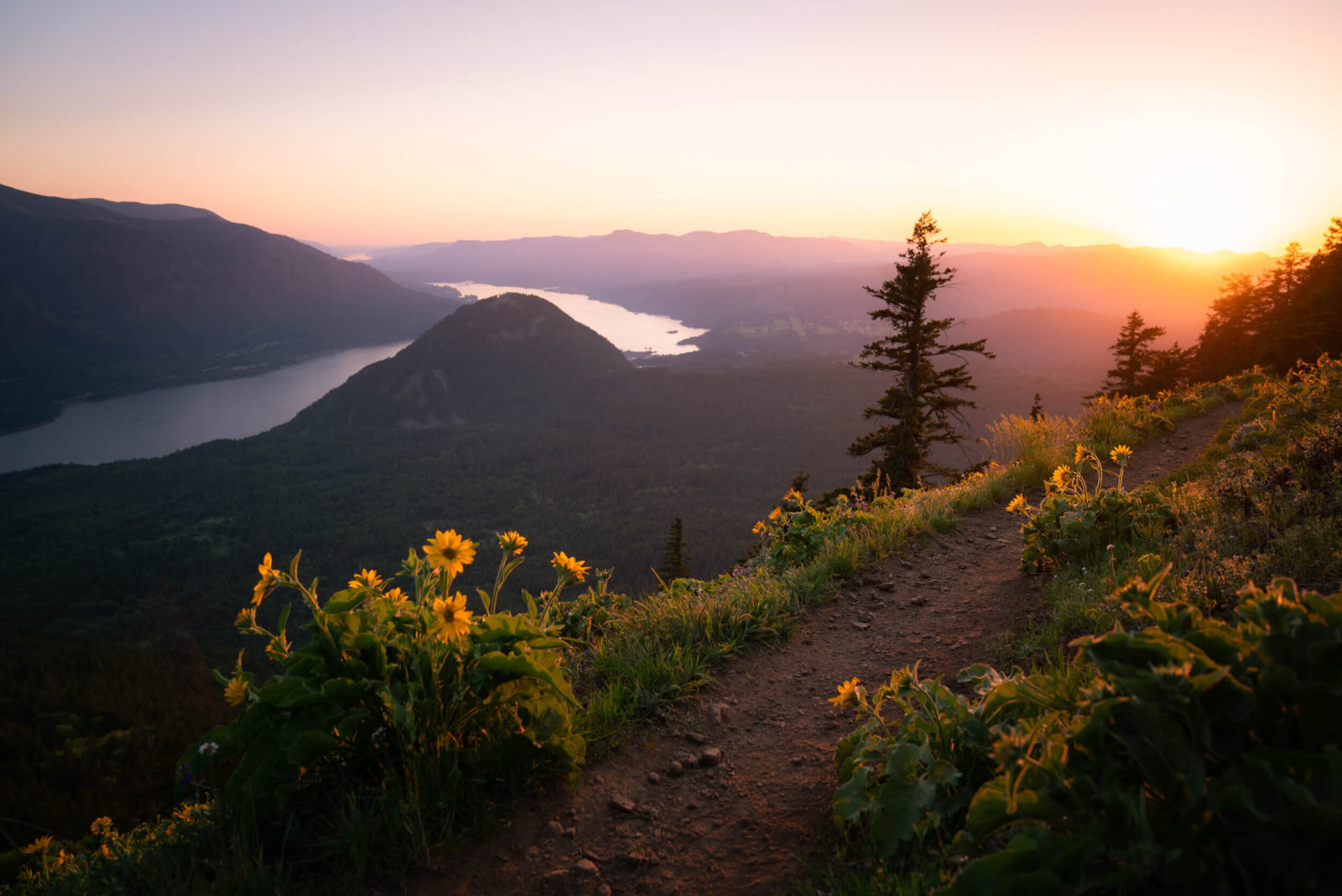 Nine Stunning Spring Hikes In Washington State - Jess Wandering