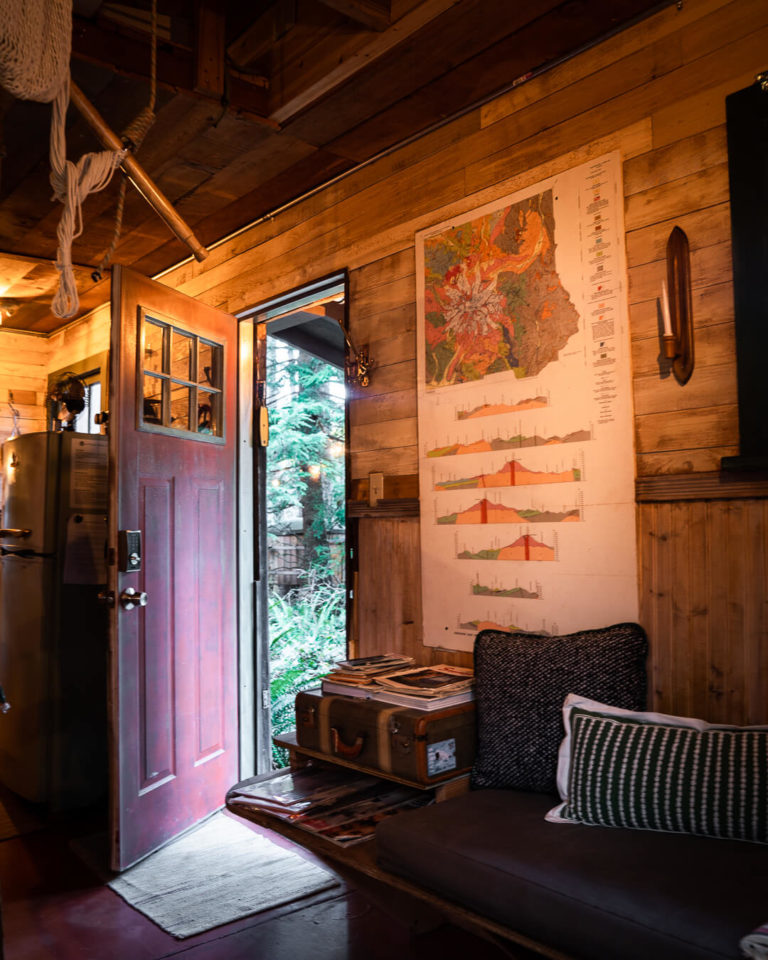 The Best Cozy Pacific Northwest Cabins You Can Rent - Jess Wandering