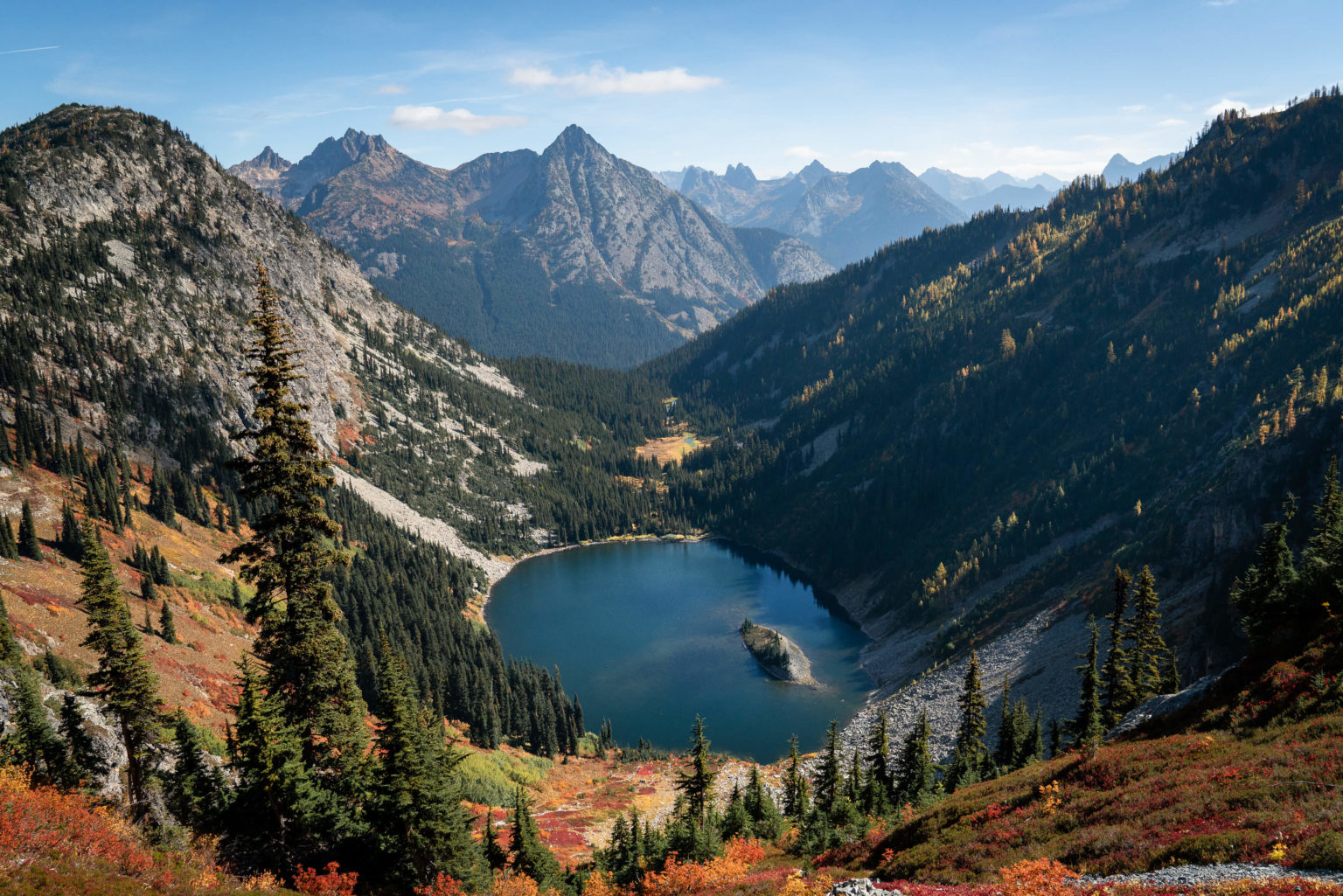 The Best Golden Larch Hiking Trails In Washington State - Jess Wandering